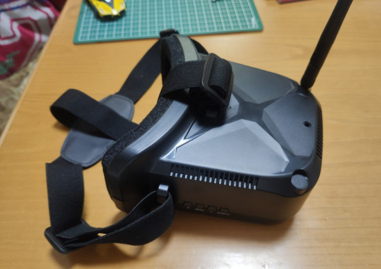 ラジコン搭載用無線超小型カメラ「Eachine TX06」レビュー － 製品レビューと見せかけてオピニオン記事です（natsuki）